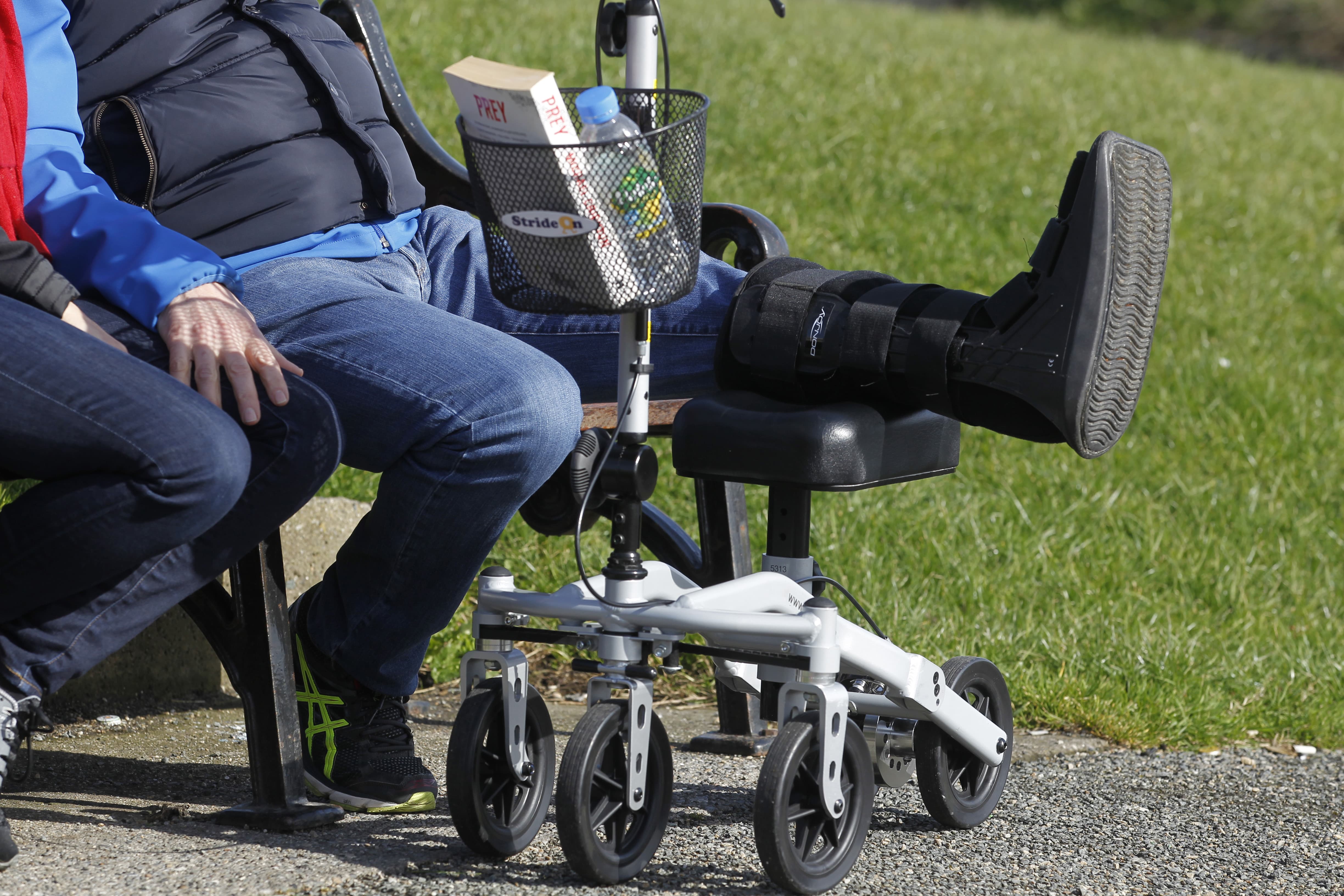 StrideOn Knee Walker Ireland - Compare our knee walkers